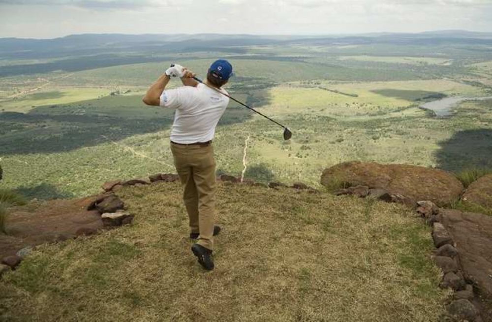 Top 3 Golf & Safari Combination Adventures - Hills of Africa